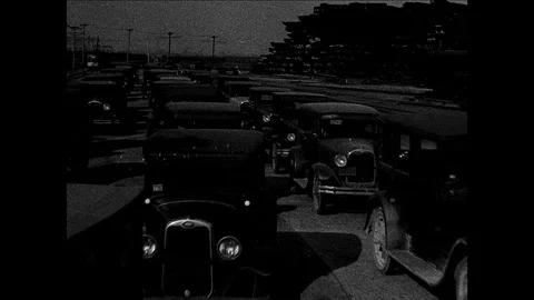1929-Ford Model T / Traffic Jam / 1910-1... | Stock Video | Pond5