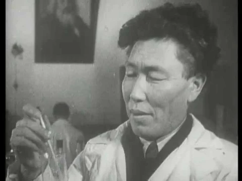 1931- Thomas Edison arrives by train, is... | Stock Video | Pond5