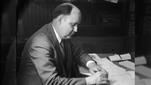 Business Check Stock Videos – Royalty-Free HD & 4K Videos | Pond5