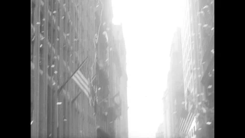 1960 - JFK and Jackie Kennedy drive thro... | Stock Video | Pond5