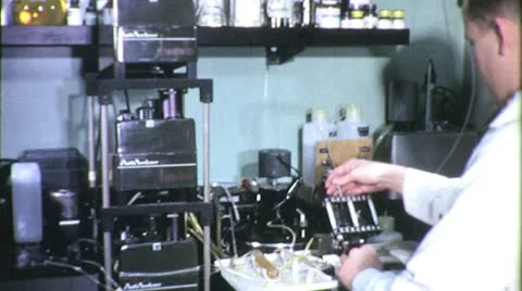 Work It Film Stock Videos – Royalty-Free HD & 4K Videos | Pond5