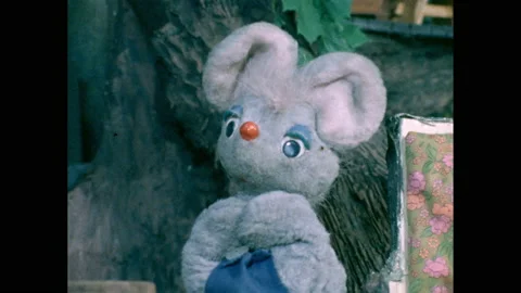 Boy Clapping A Girl Stock Videos – Royalty-Free HD & 4K Videos | Pond5