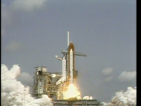 Spaceshuttle Stock Videos – Royalty-Free HD & 4K Videos | Pond5