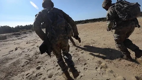 2020 Slow motion U.S. Army soldiers infa... | Stock Video | Pond5