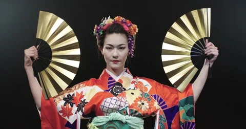 4K beautiful Japanese geisha dancing on ... | Stock Video | Pond5