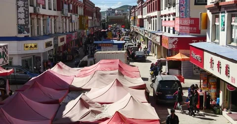 4k The busy crowd walking on the market ... | Stock Video | Pond5