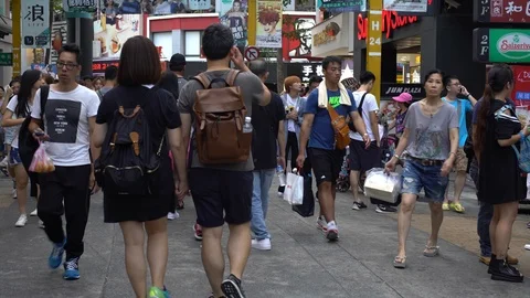 4K Crowd of pedestrians walking at sidew... | Stock Video | Pond5