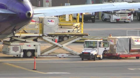 Fedex Plane Stock Videos – Royalty-Free HD & 4K Videos | Pond5
