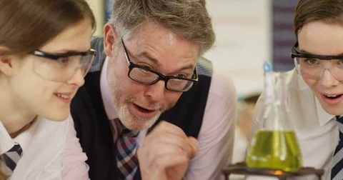 4k, Teacher and students in a laboratory... | Stock Video | Pond5