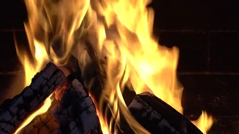 Video Flammes Stock Videos – Royalty-Free HD & 4K Videos | Page 3