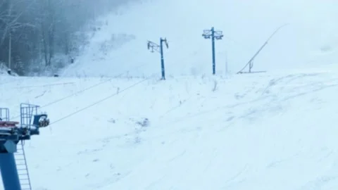 Snow Spray Videon Stock Videos – Royalty-Free HD & 4K Videos | Pond5