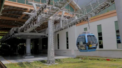 60 fps cable cars arriving at formosan ... | Stock Video | Pond5