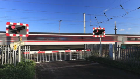 82222 DVT, White Livery LNER train, East... | Stock Video | Pond5