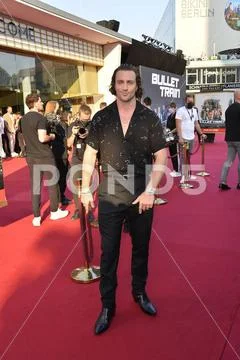 Photograph: Aaron Taylor Johnson Premiere zu BULLET TRAIN im ZOO Palast ...