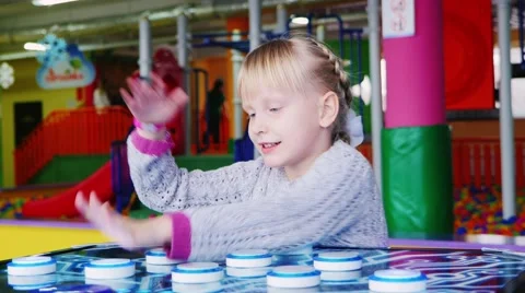 Hair Twinkle Stock Videos – Royalty-Free HD & 4K Videos | Pond5