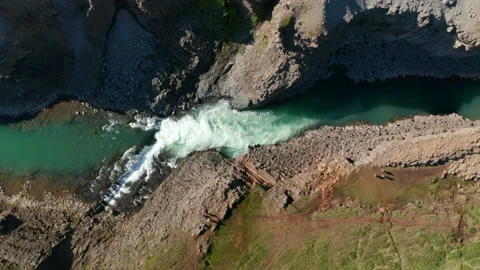 Aerial birds eye overhead top down desce... | Stock Video | Pond5