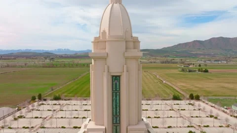 Aerial Crane Shot and Revealing Angel Mo... | Stock Video | Pond5