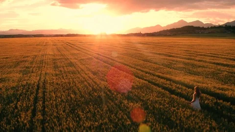 Pretty White G Stock Videos – Royalty-Free HD & 4K Videos | Pond5