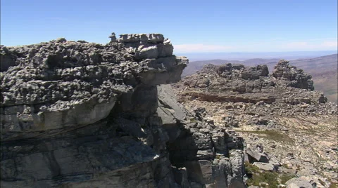 Round South No Stock Videos – Royalty-Free HD & 4K Videos