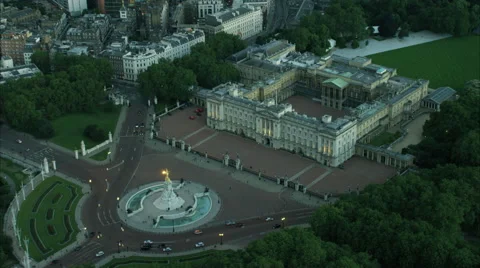 Aerial view Buckingham Palace and St Jam... | Stock Video | Pond5