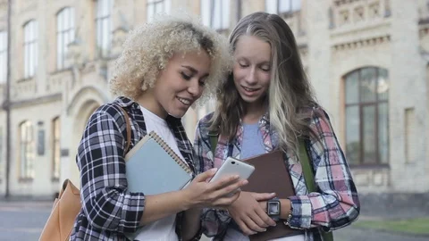 Dating Shows Apps Stock Videos – Royalty-Free HD & 4K Videos