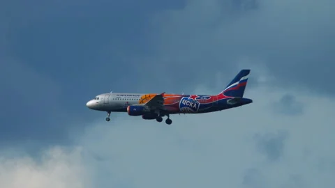 Airbus A320 Landing Stock Video Footage | Royalty Free Airbus A320 ...