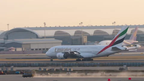 Airbus A380 Emirates landing | Stock Video | Pond5