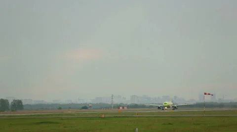 Touchdown Aircraft Stock Video Footage | Royalty Free Touchdown ...