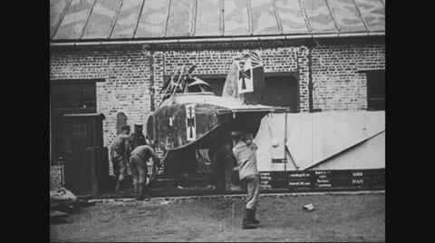 Men Being Serviced Stock Videos – Royalty-Free HD & 4K Videos | Pond5