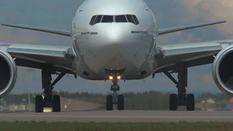 Emirates Airplane Stock Video Footage | Royalty Free Emirates Airplane ...