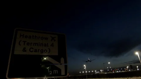 Airplane passing overhead approaches air... | Stock Video | Pond5