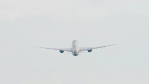 Airplane takeoff rear view | Stock Video | Pond5