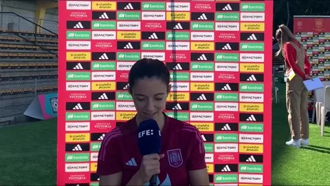 Aitana Bonmatí explains the kiss on Sal... | Stock Video | Pond5