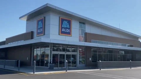 Aldi Grocery Store - Front of Store with... | Stock Video | Pond5