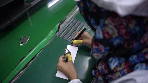Android smartphone Production assembly l... | Stock Video | Pond5