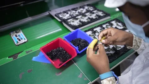 Android smartphone Production assembly l... | Stock Video | Pond5