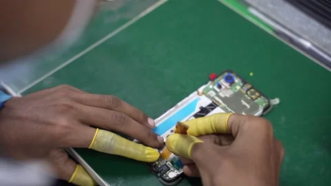 Android smartphone Production assembly l... | Stock Video | Pond5