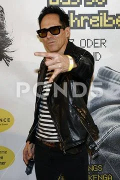 Photograph: Andy Brings bei der Premiere des Kinofilms Darf ich das so ...