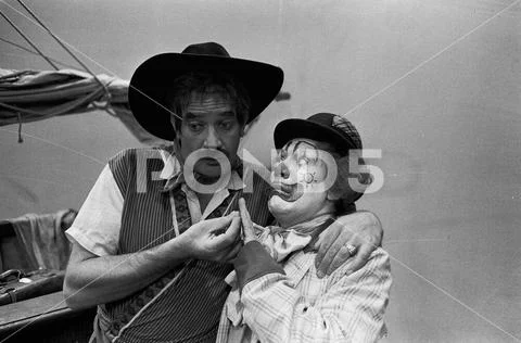 Anefo photo collection. Pipo de Clown, TV series for the youth. Episode ...