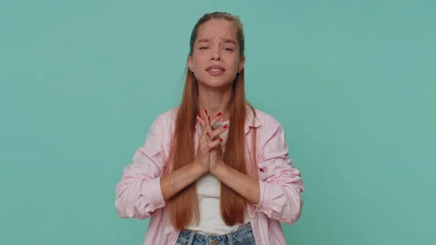 Girls Screaming Horror Stock Videos – Royalty-Free HD & 4K Videos