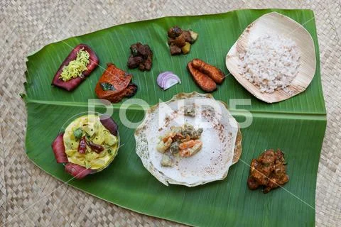 Photograph: Appam with mutton stew Non-vegetarian sadhya Indian food ...