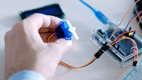 Arduino Stock Videos – Royalty-Free HD & 4K Videos | Pond5