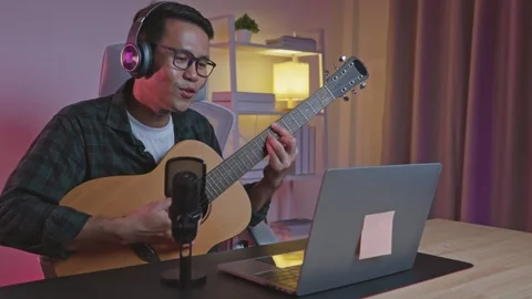 Youtubers Sing Stock Videos – Royalty-Free HD & 4K Videos | Pond5