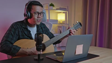 Youtubers Sing Stock Videos – Royalty-Free HD & 4K Videos | Pond5