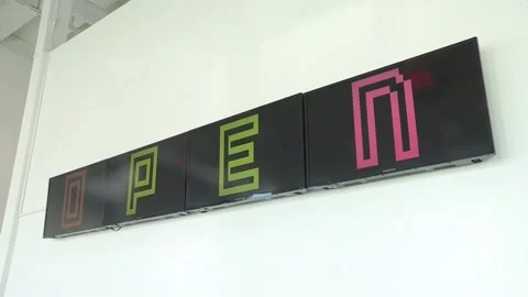 Vvideo Of Ope Stock Videos – Royalty-Free HD & 4K Videos