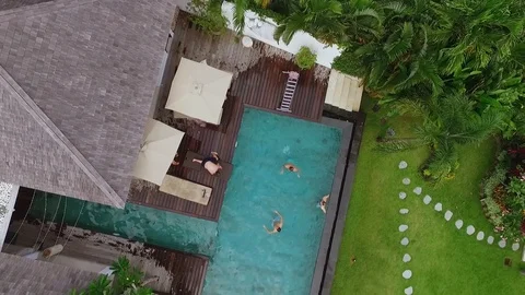 November Disp Stock Videos – Royalty-Free HD & 4K Videos | Pond5