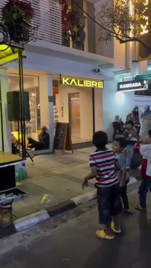 Kids Street Dansing Stock Videos – Royalty-Free HD & 4K Videos