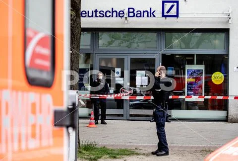 Photograph: Bank Robbery in Berlin, Germany - 26 May 2021 #213439087