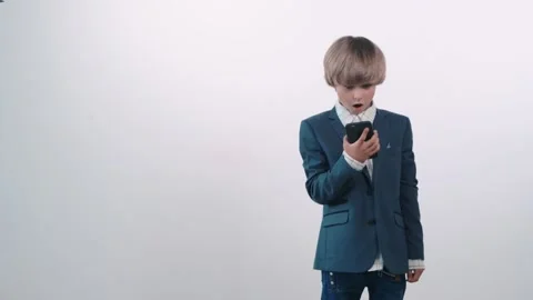 Phone Victory Stock Videos – Royalty-Free HD & 4K Videos | Page 3