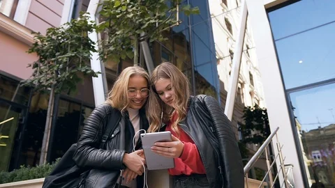 Students Using Computer Stock Videos – Royalty-Free HD & 4K Videos